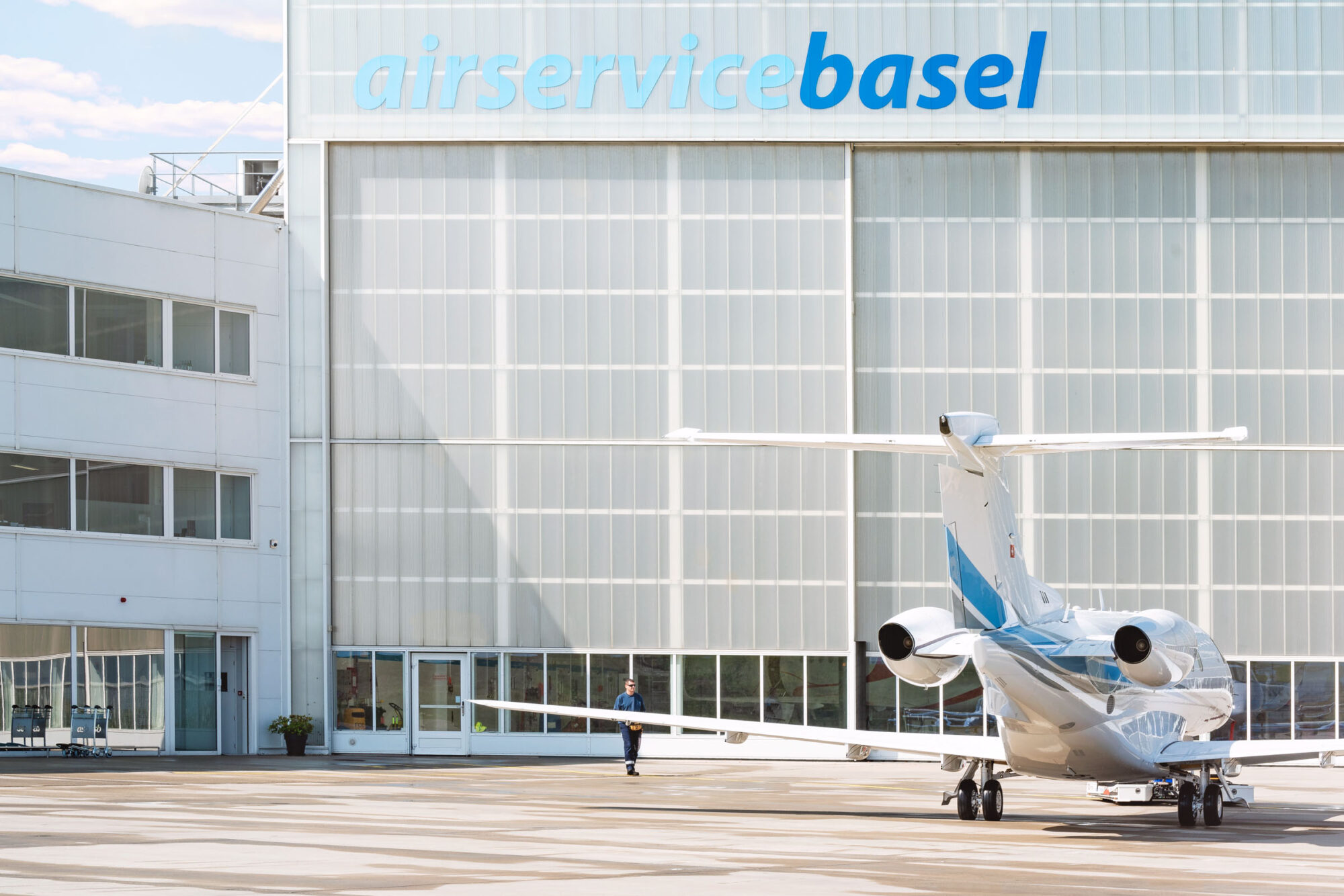 Company - www.airservicebasel.com